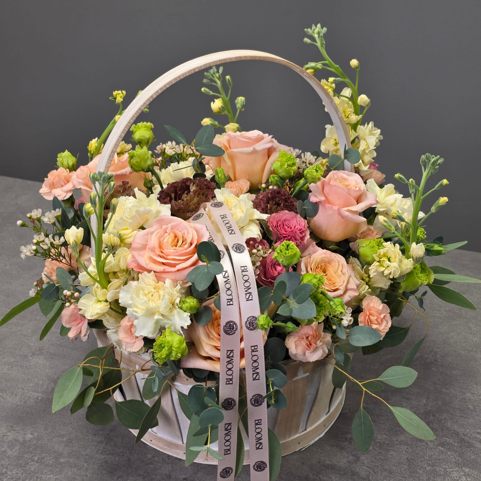 Bloomsi – Premium Custom Flower Bouquets & Delivery in Oakville & GTA
